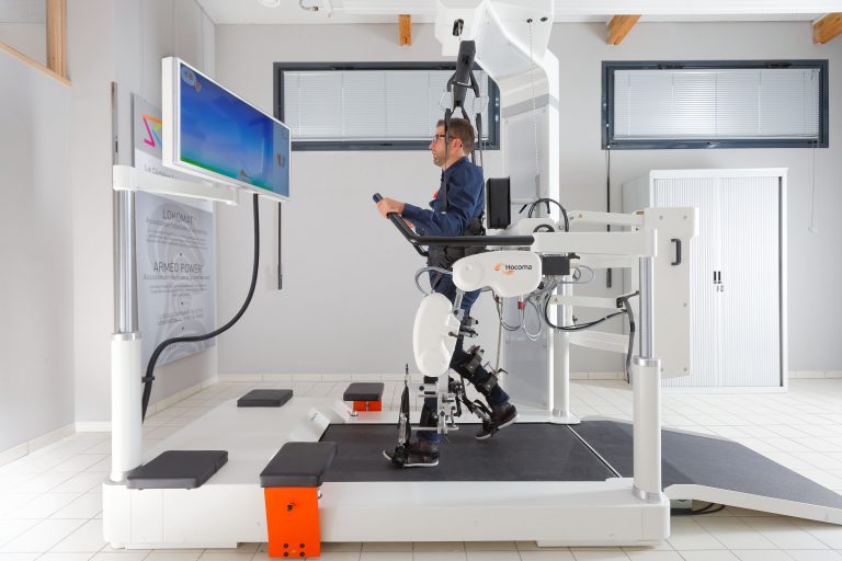Clinique St-Roch de Cambrai : découvrez l'assistance robotisée à la marche et la préhension ...